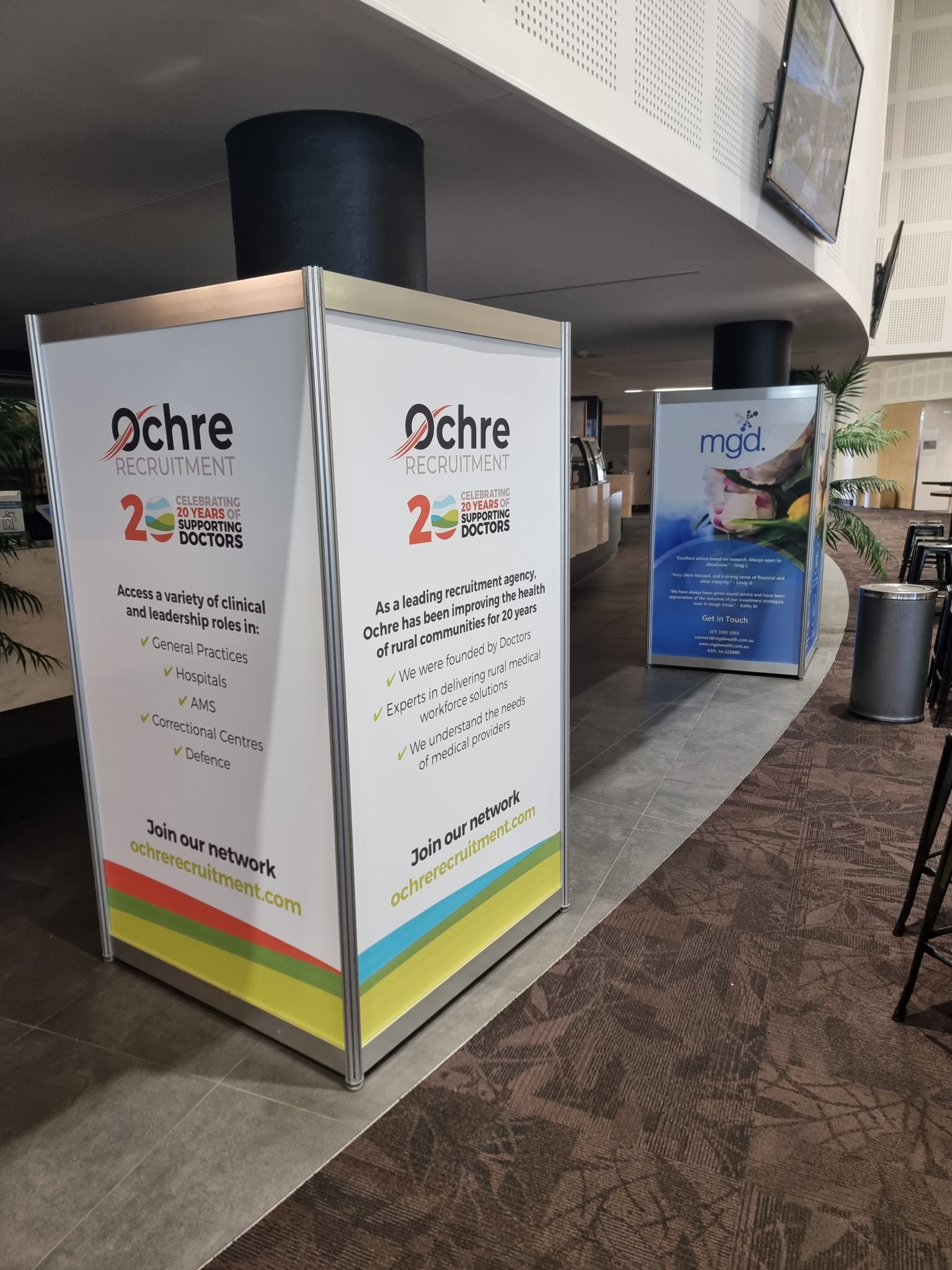 Printed Vertical Octanorm Panel | Exhibition & Display Services