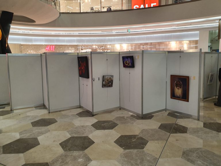 White Display Wall – joined 1.8m H | Exhibition & Display Services